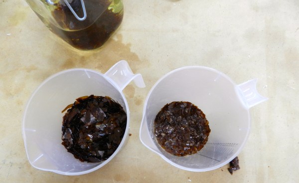 From Flakes to Finish, Mixing Shellac | Rainford Restorations